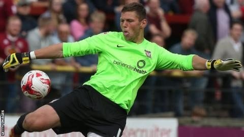 The 10 tallest goalkeepers in football/soccer history - Sportszion