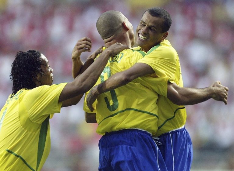 10 Greatest Attacking Trios In Football History - Sportszion