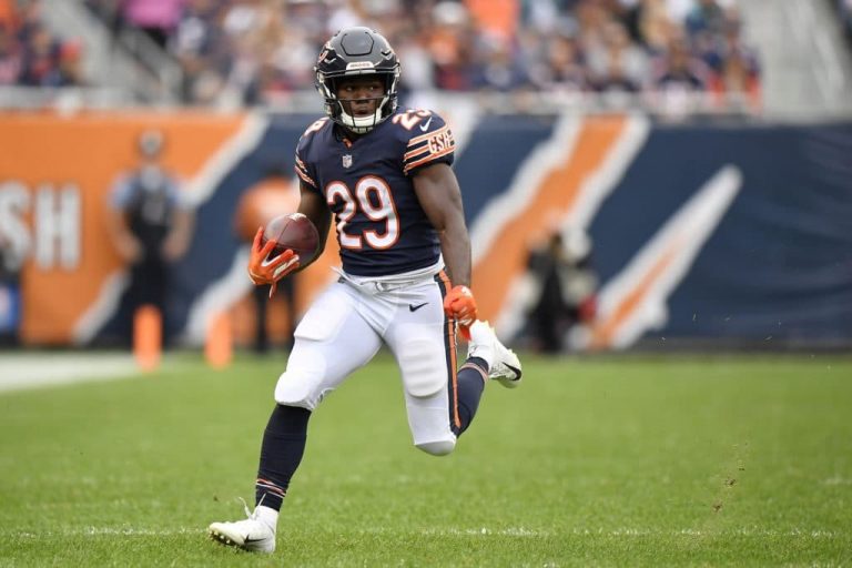 Top 10 Shortest NFL Players in History - Sportszion