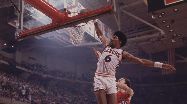 Top 10 greatest dunkers in NBA history - Sportszion