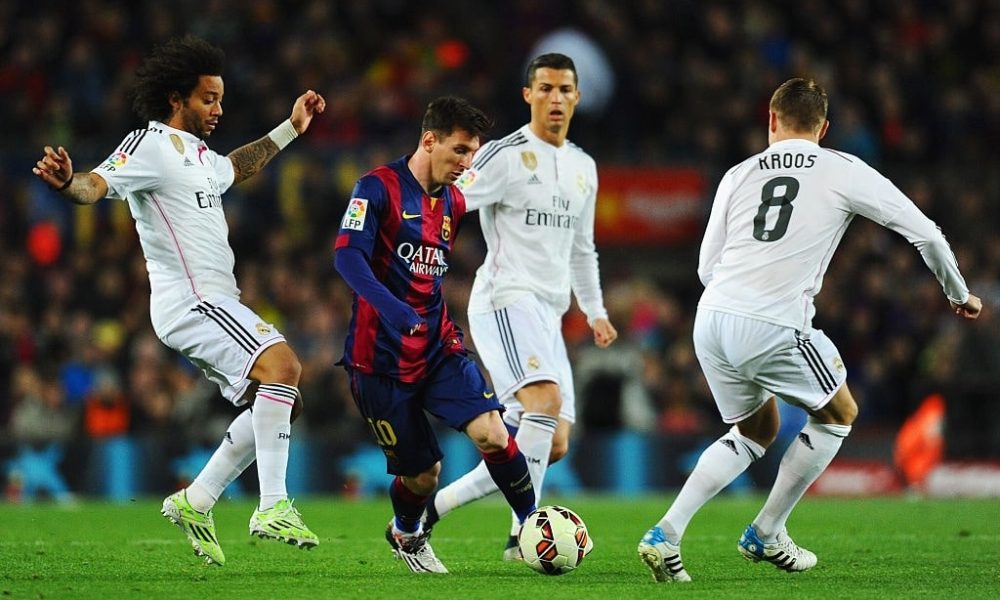 10 Reasons Why Lionel Messi Is Better Than Cristiano Ronaldo - Sportszion
