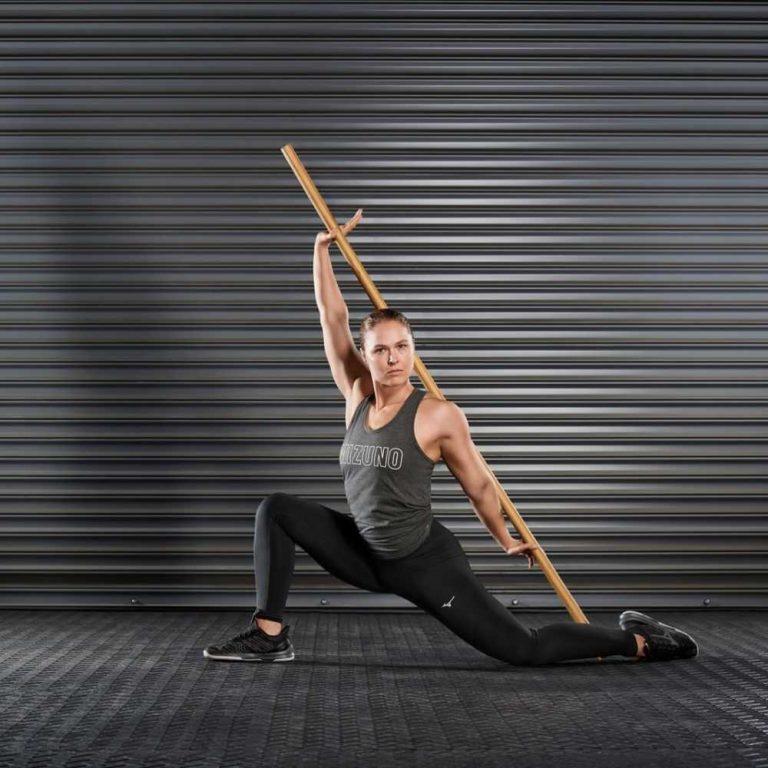 Ranking 10 beautiful UFC female fighters - Sportszion