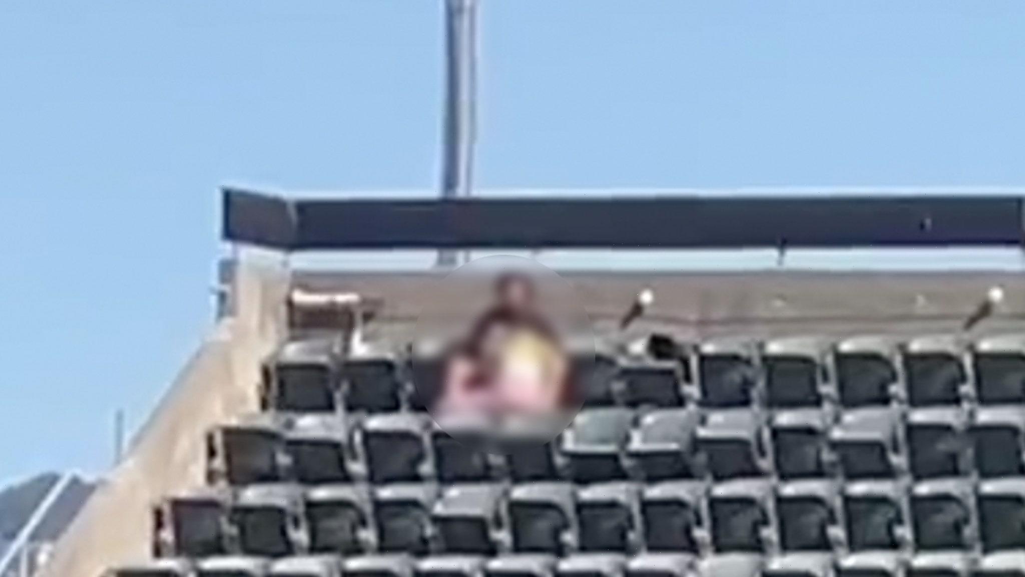 Police Investigating Reported Sex Act In Stands During Mariners Vs Athletics Game Sportszion 