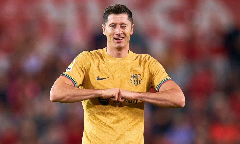 Robert Lewandowski continues scoring, Xavi Hernández breaks Zinedine ...