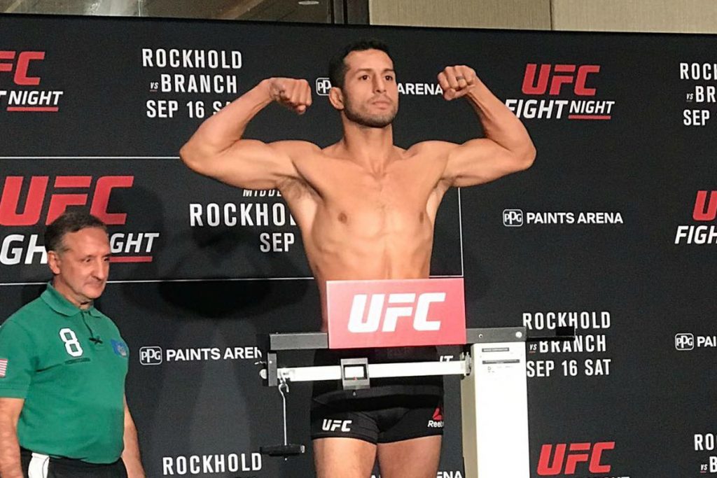 UFC Fight Night 220: Alex Reyes to face newcomer Trevor Peek following ...