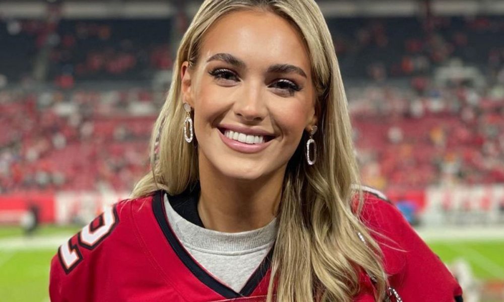 Tom Brady's new girlfriend Veronika Rajek's private DM leaked - Sportszion