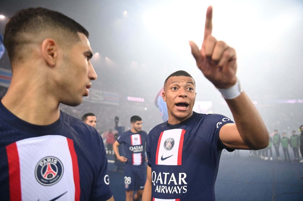 Mbappe's PSG future in doubt as contract clause puts potential summer ...