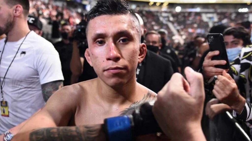 UFC fighter Jeff Molina shocks MMA world coming out as bisexual in wake ...