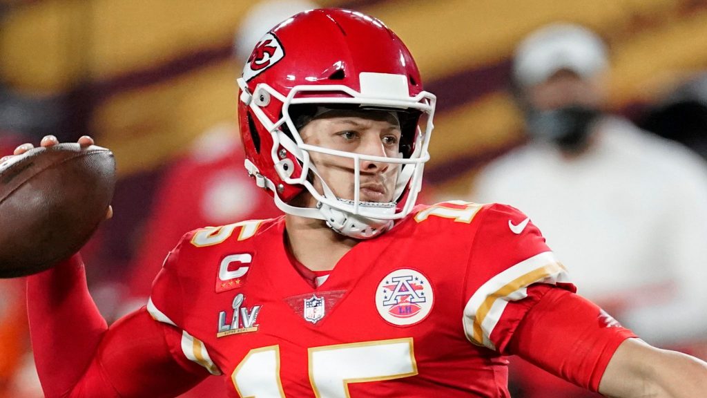 Patrick Mahomes' phone constantly buzzing from NFL free agents reaching ...