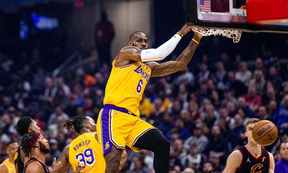 "We don't teach flopping": Lakers Coach makes bold claim after ...