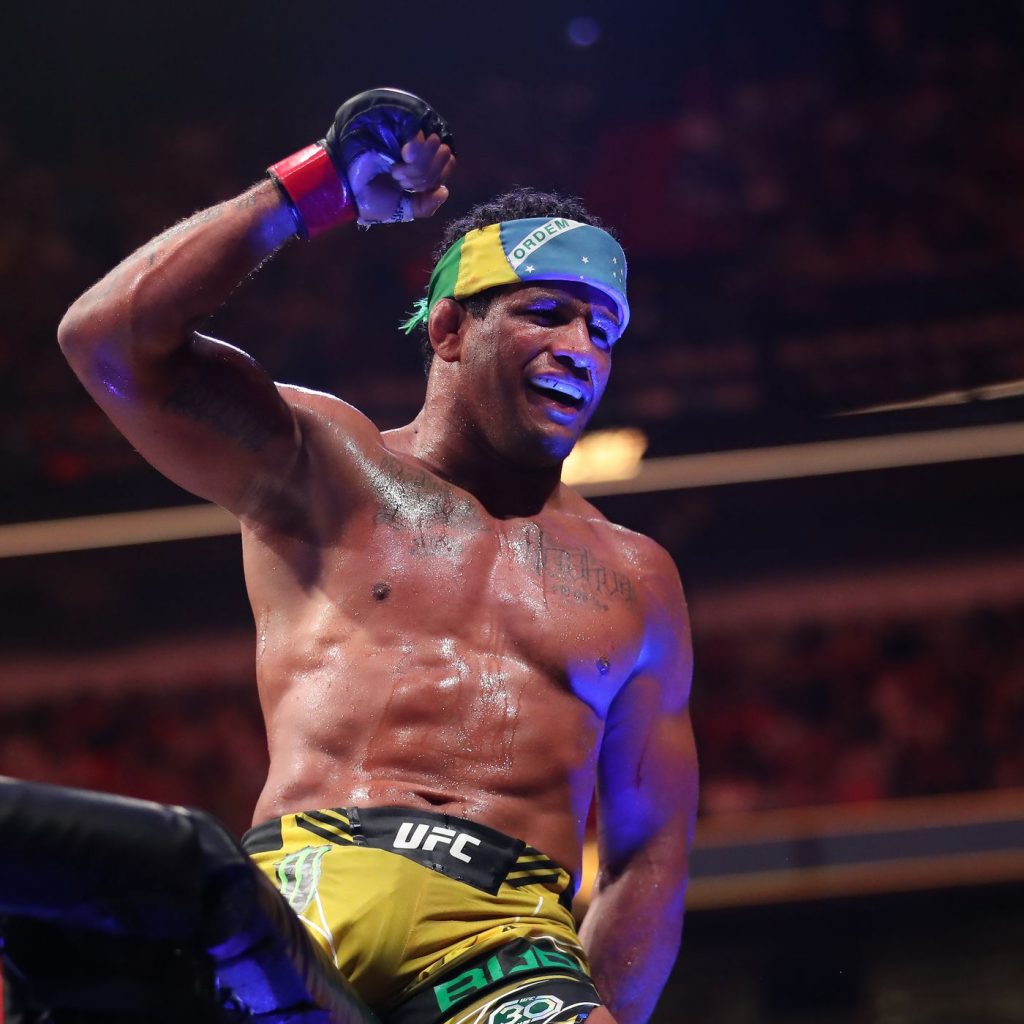 "Nothing but respect": Dana White lauds Gilbert Burns for fighting ...