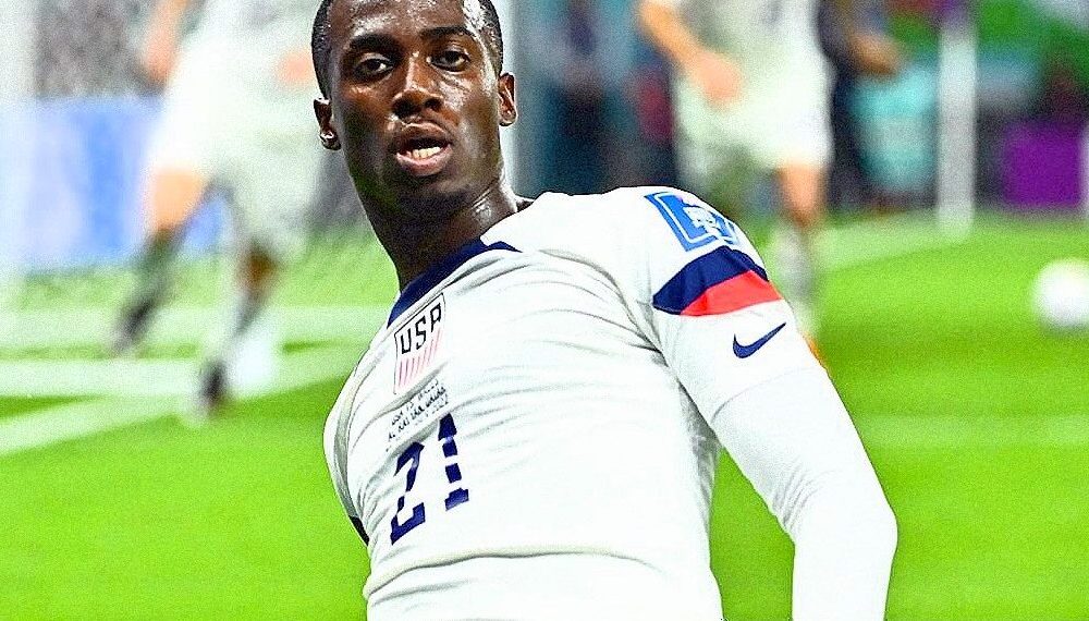 USMNT frontman Timothy Weah to walk his Liberian President father's ...