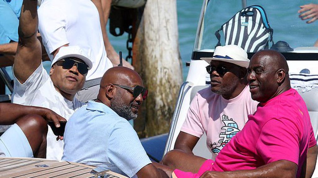 Amassing Stupendous Fortune $620 Million Magic Johnson Rents $150 ...