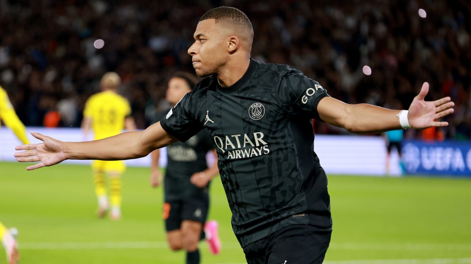 Kylian Mbappe matches Thierry Henry's UCL milestone in PSG's dominant ...