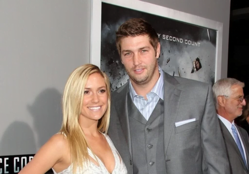 Who Is Ex Nfl Qb Jay Cutlers New Girlfriend Samantha Robertson After Kristin Cavallari Divorce