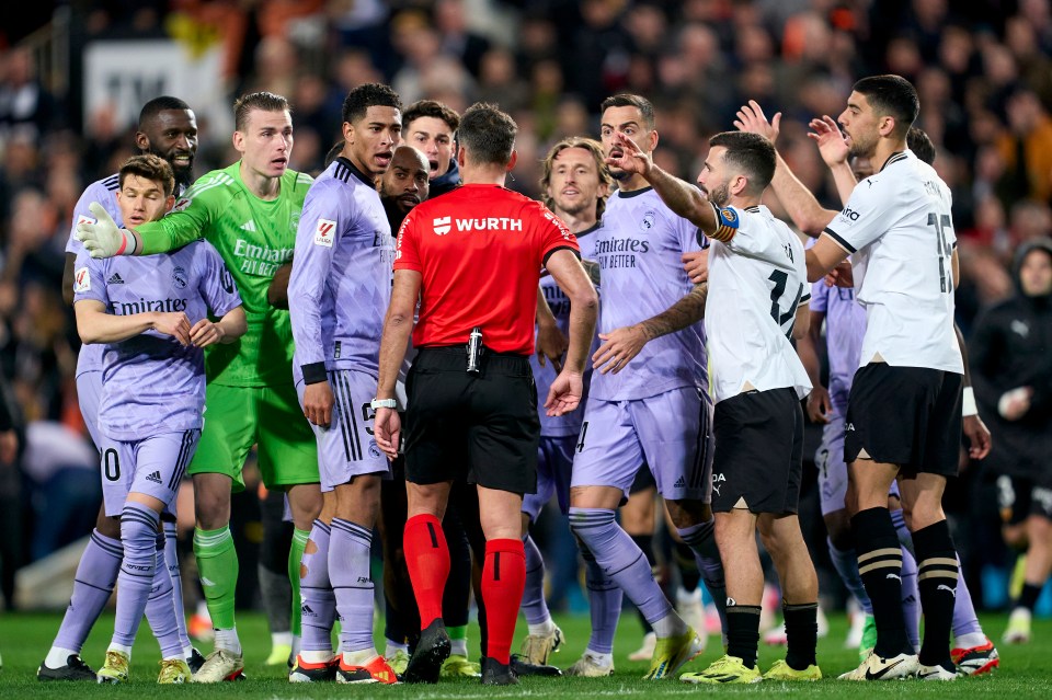 La Liga referee Gil Manzano reveals reason behind controversial red ... La Liga referee Gil Manzano reveals reason behind controversial red ...