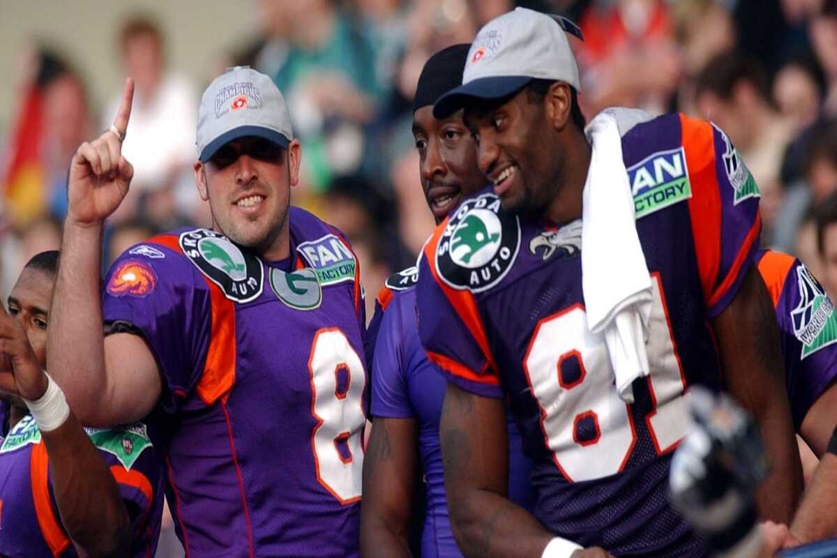 Why did NFL Europe prove to be a "abysmal failure" in 1998?